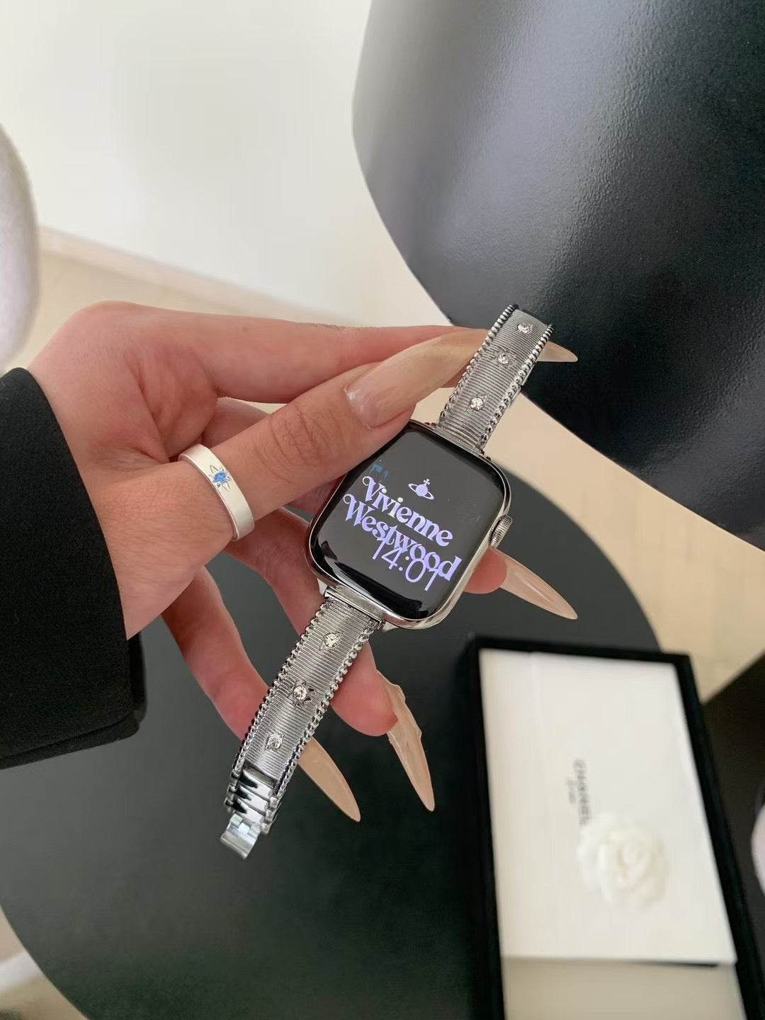 Luxury Diamond Band For iWatch – Kalakaar Indiaa